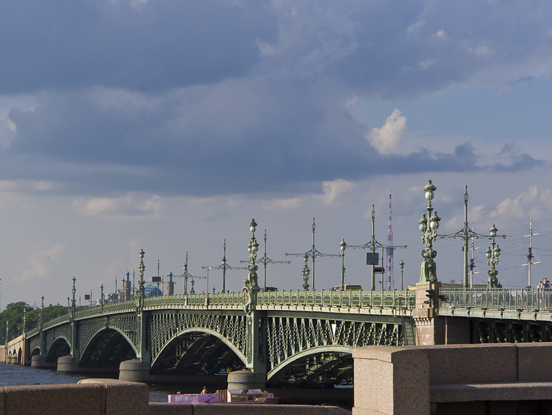 Troitsky Bridge | IZI Travel